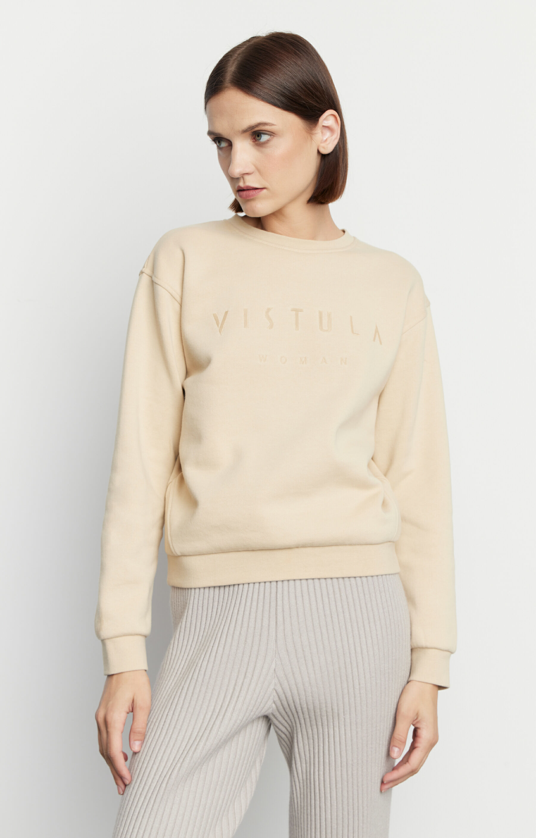 Bluza typu crewneck z haftem | Vistula