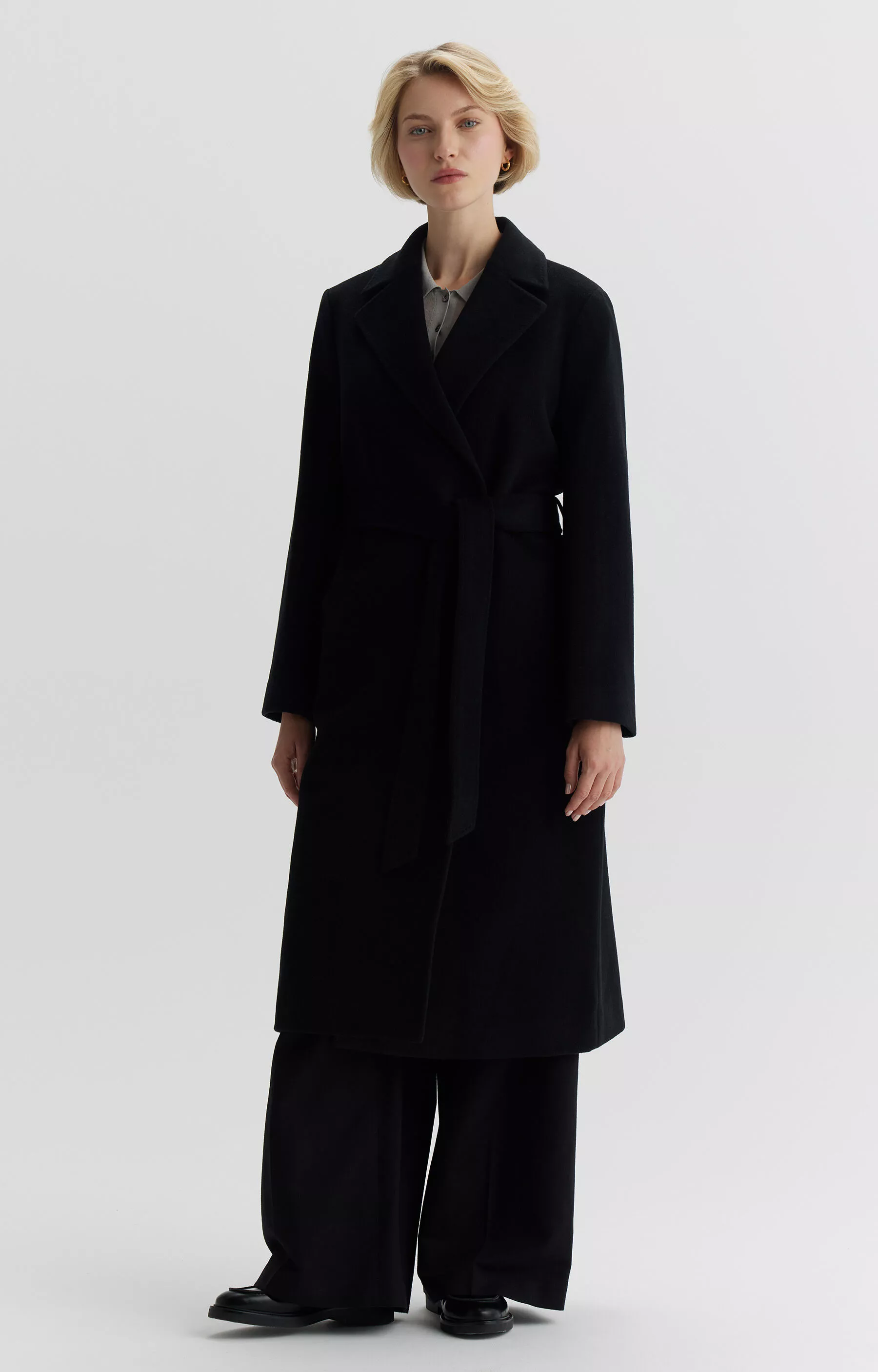 Czarny płaszcz VISTULA | Vistula